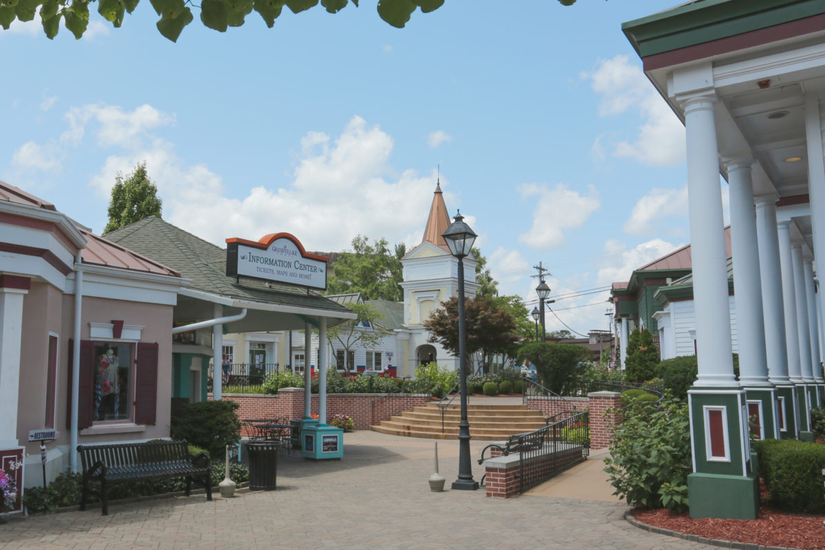 Your Branson Shopping Guide | Branson.com