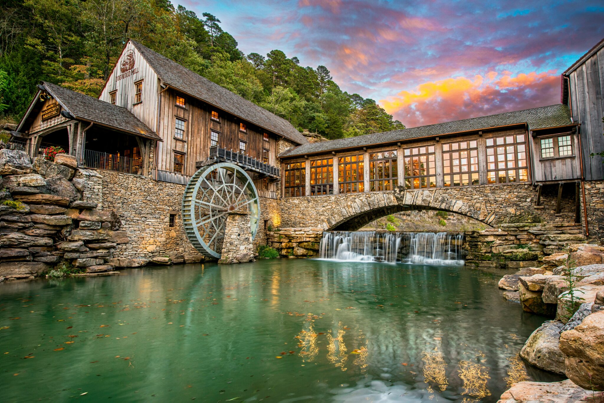 Where to find waterfalls in BransonBranson.com