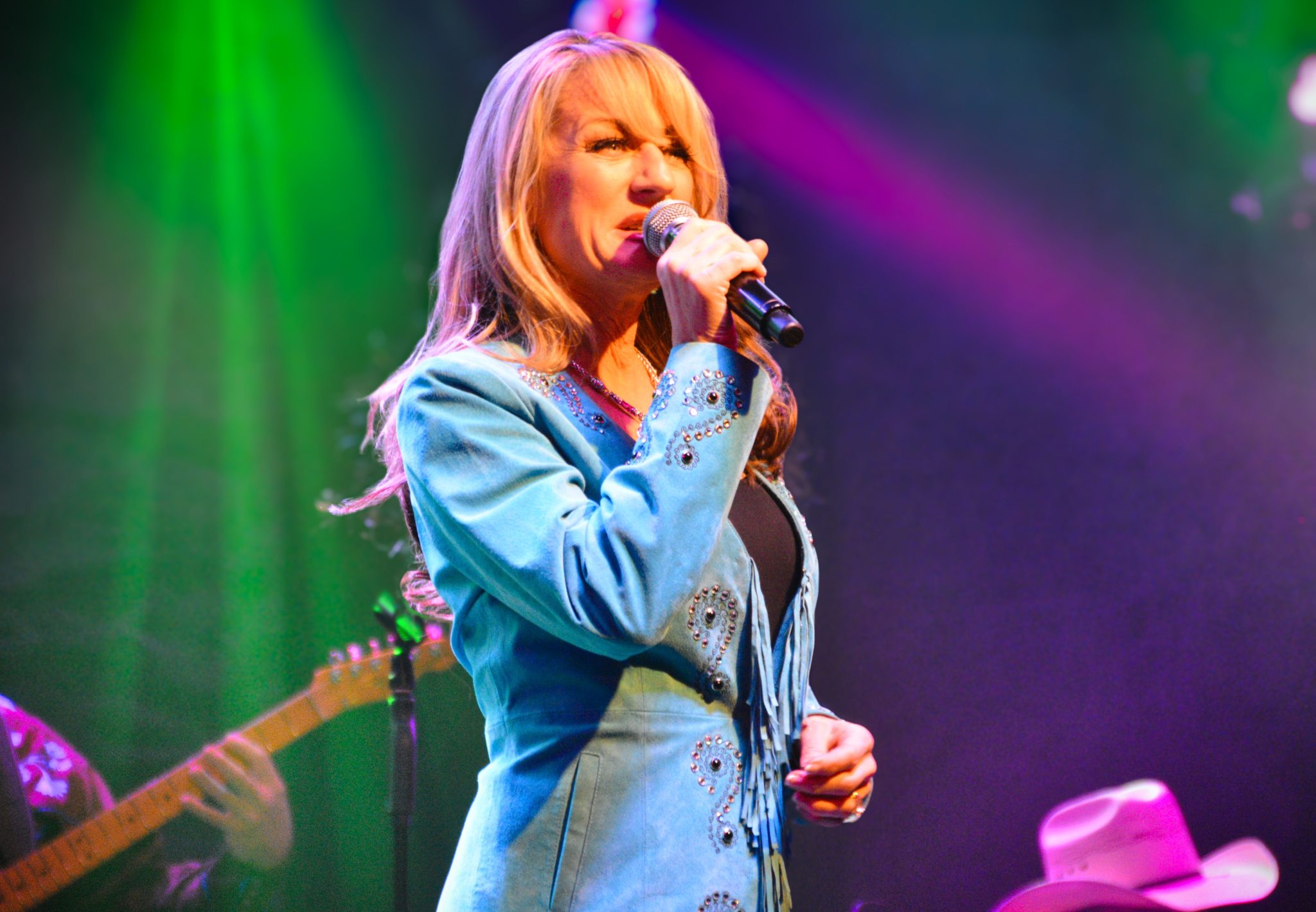Down Home Country Show: A Classic Country Experience